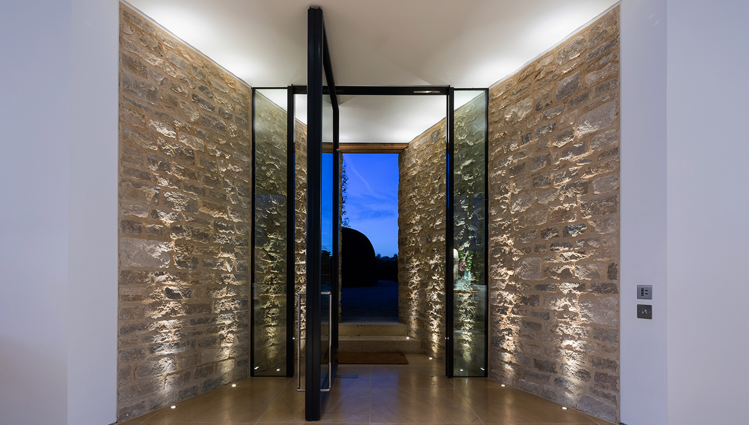 Enhance your hall with great lighting design | John Cullen Lighting