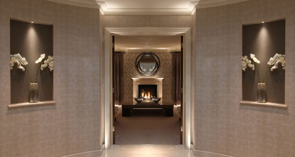 Uplighting Techniques for Lighting Design - John Cullen Lighting