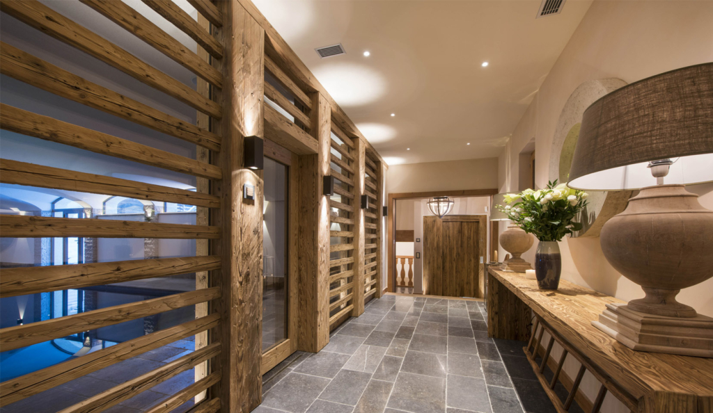 CHALET INTERIOR LIGHTING - John Cullen Lighting